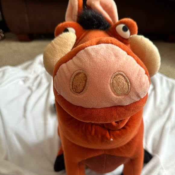 Disney | Toys | Disneys Pumba | Poshmark